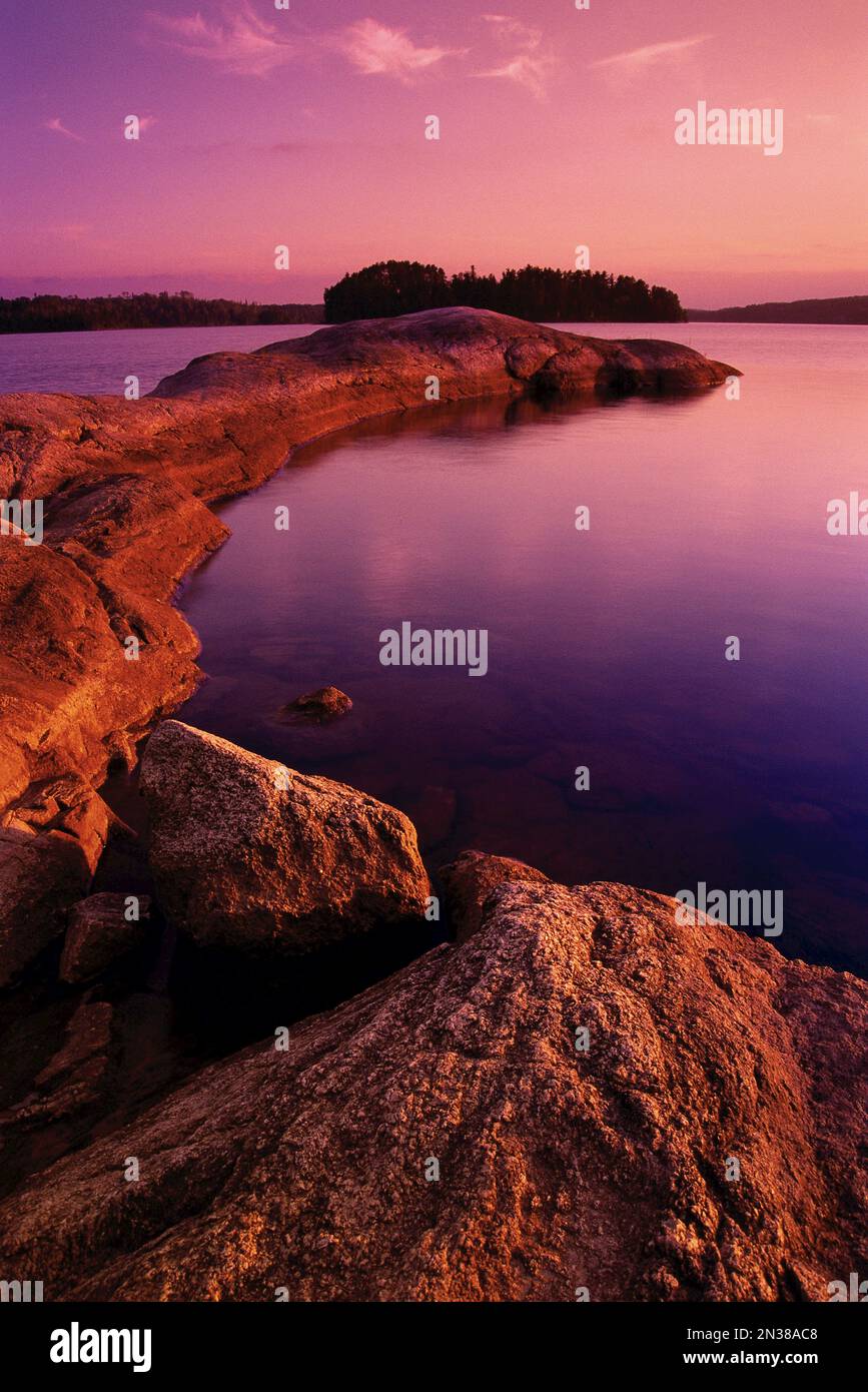 Quetico provincial park wilderness hi-res stock photography and images ...