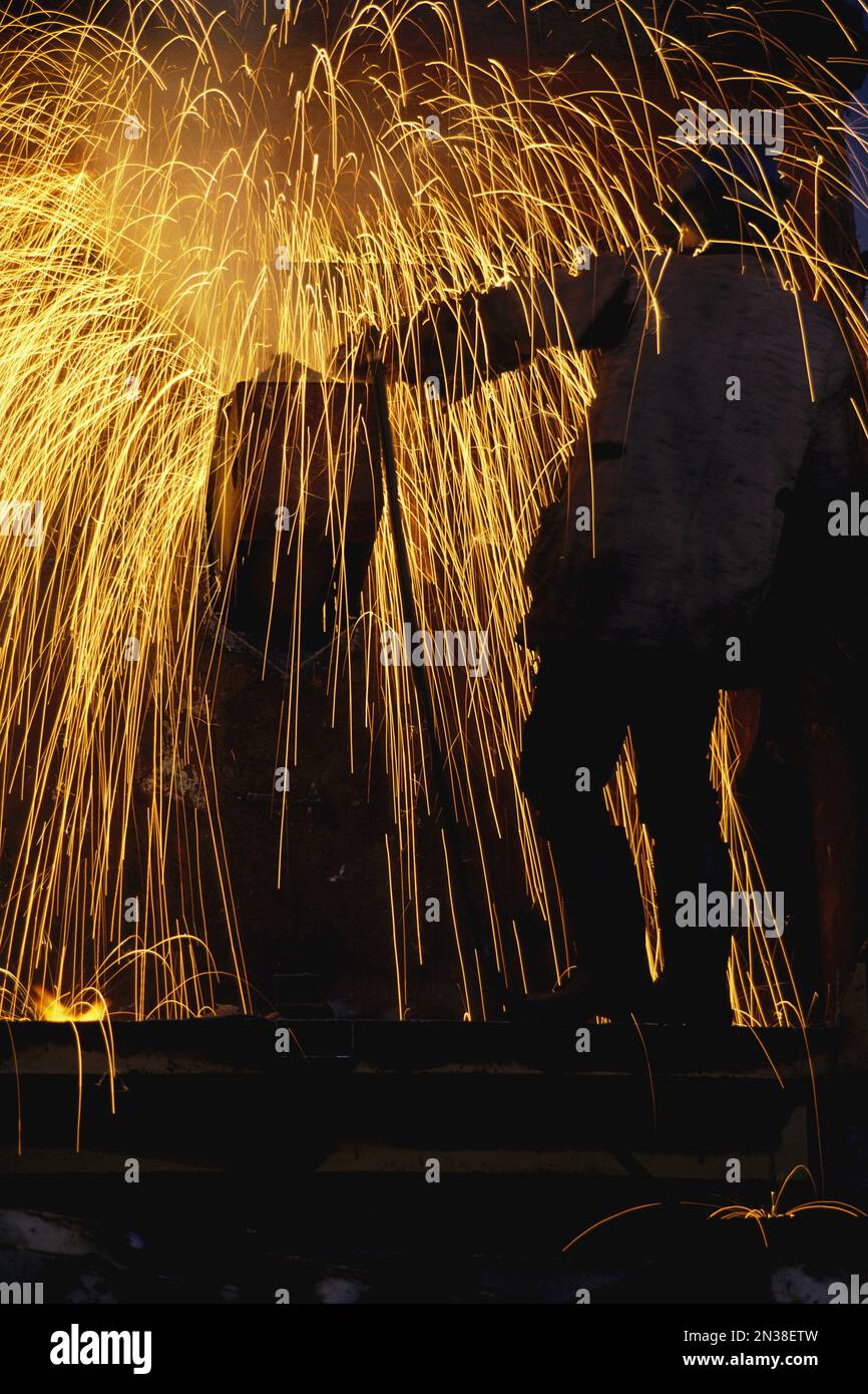 Steelworker silhouette hi-res stock photography and images - Alamy