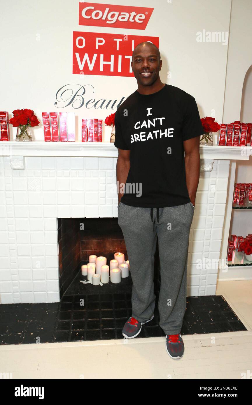 Terrell Owens attends the Colgate® Optic White® Beauty Bar at The Selma ...