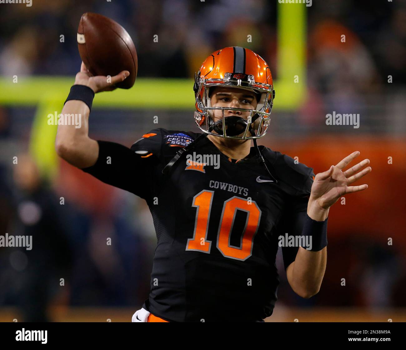 Oklahoma State quarterback Mason Rudolph (10) in the first half during ...