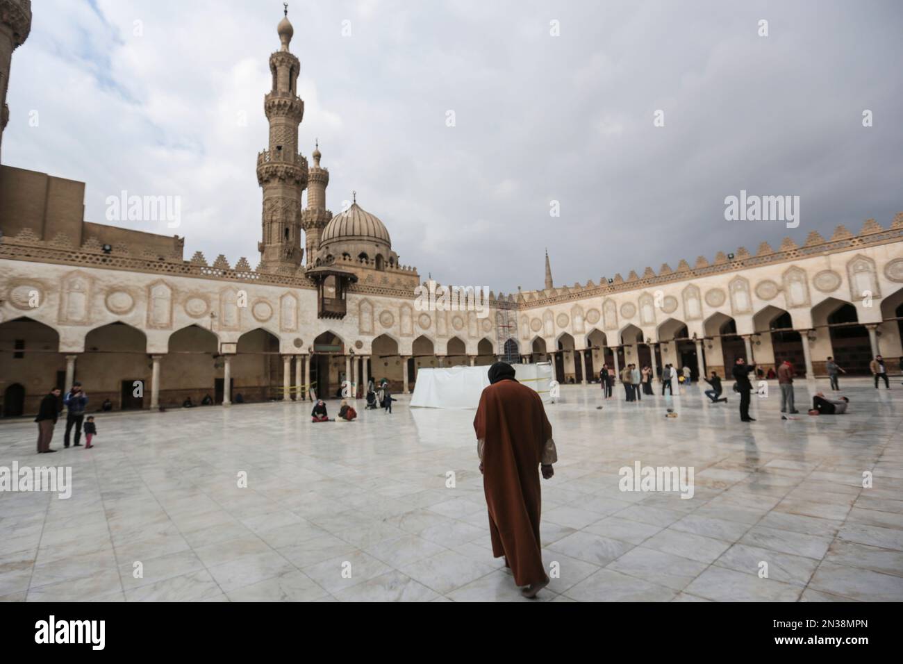 Muslim worshippers walk in the courtyard of Al-Azhar Mosque in Islamic ...