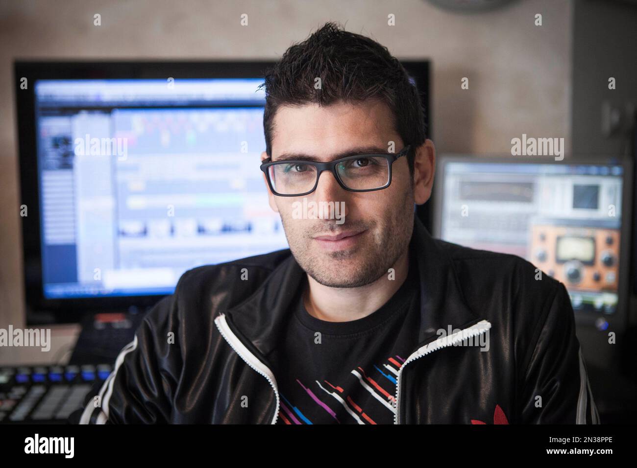 In this photo taken Tuesday, Jan. 6, 2015, Israeli musician Noy Alooshe ...