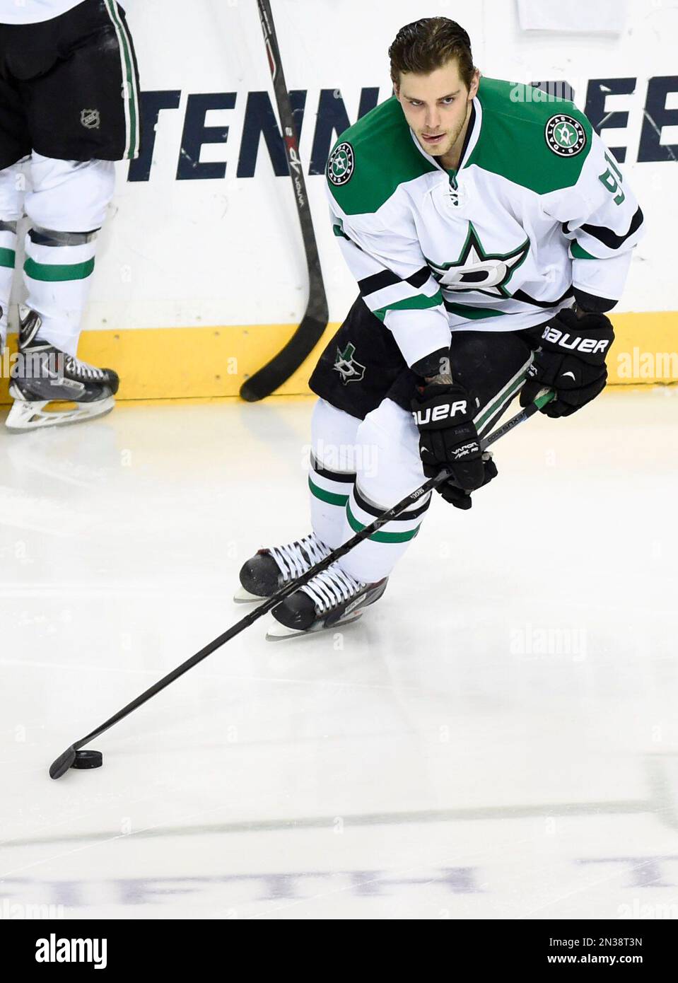 Dallas Stars center Tyler Seguin (91) warms up before an NHL hockey ...