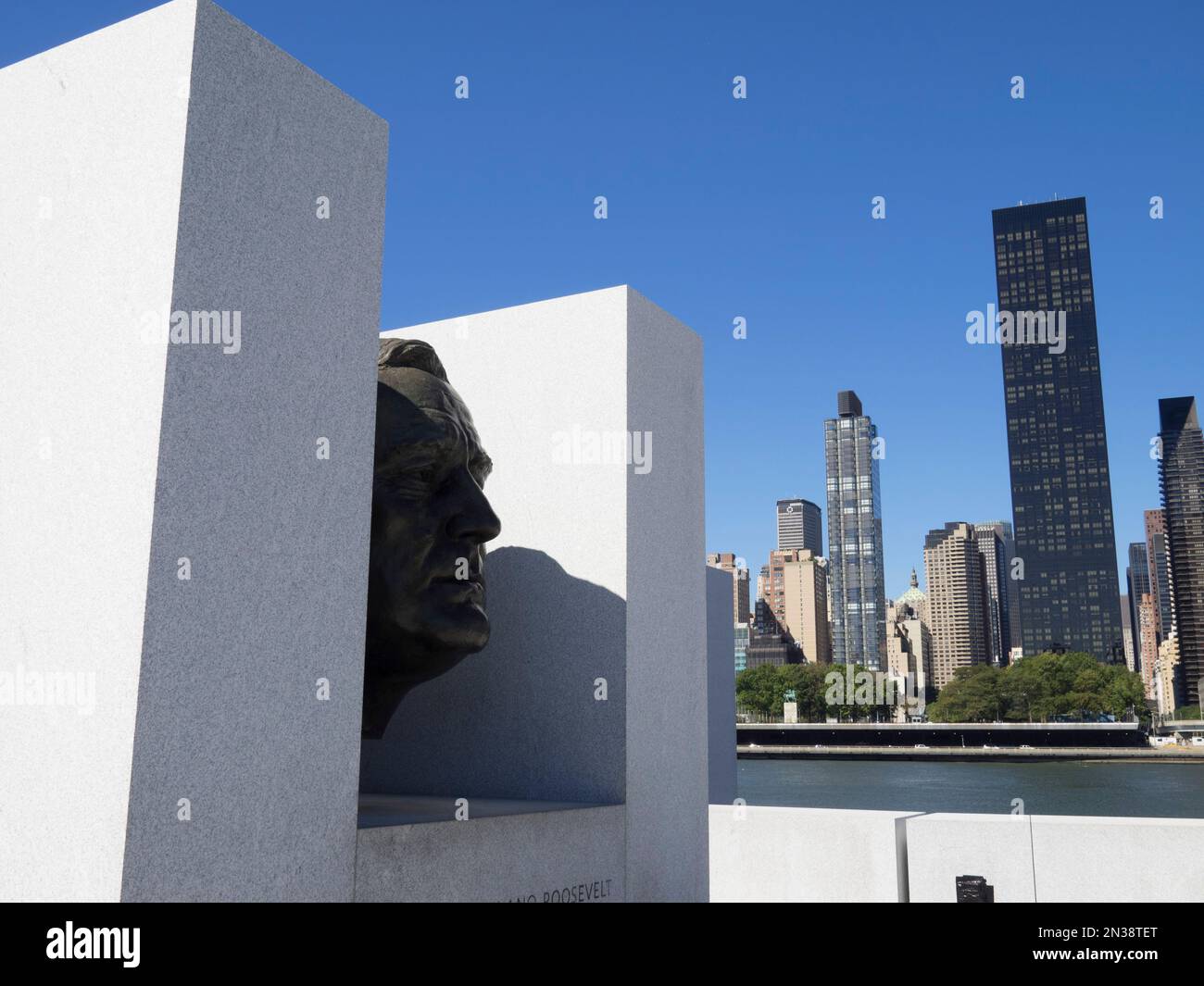 Memorial to Franklin D. Roosevelt, Four Freedoms Park, Roosevelt Island ...