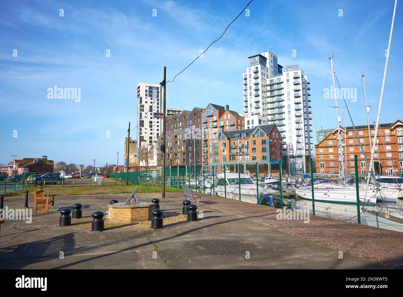 Ipswich waterfront old dock buildings hi-res stock photography and ...