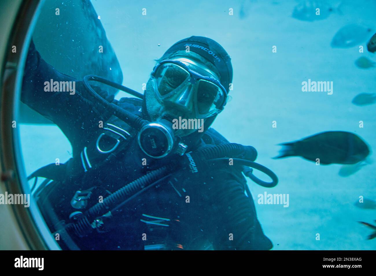 Submarine diver hi-res stock photography and images - Alamy