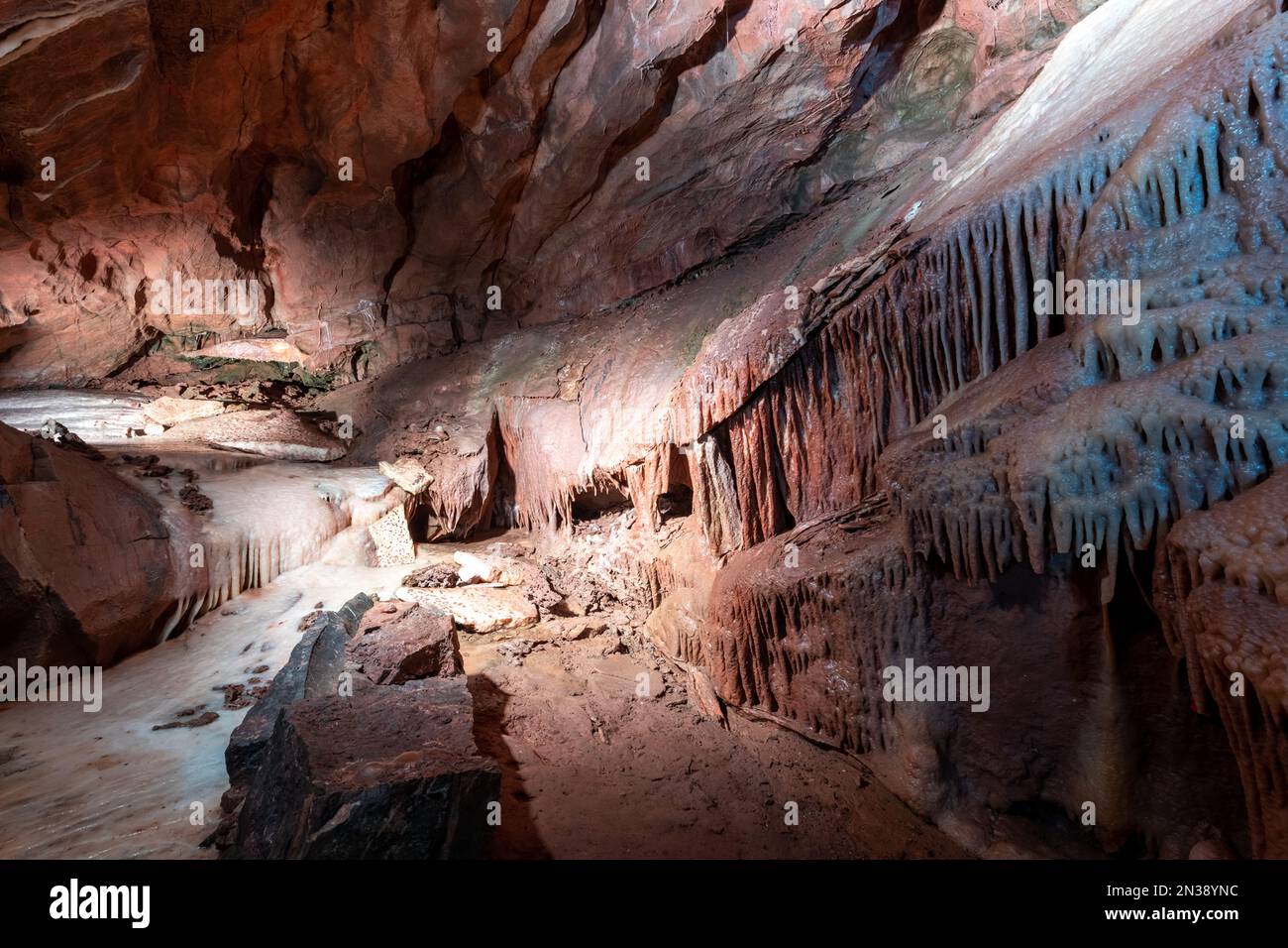 The Niagra Falls and The Frozen River rock formations in Goughs Cave in ...