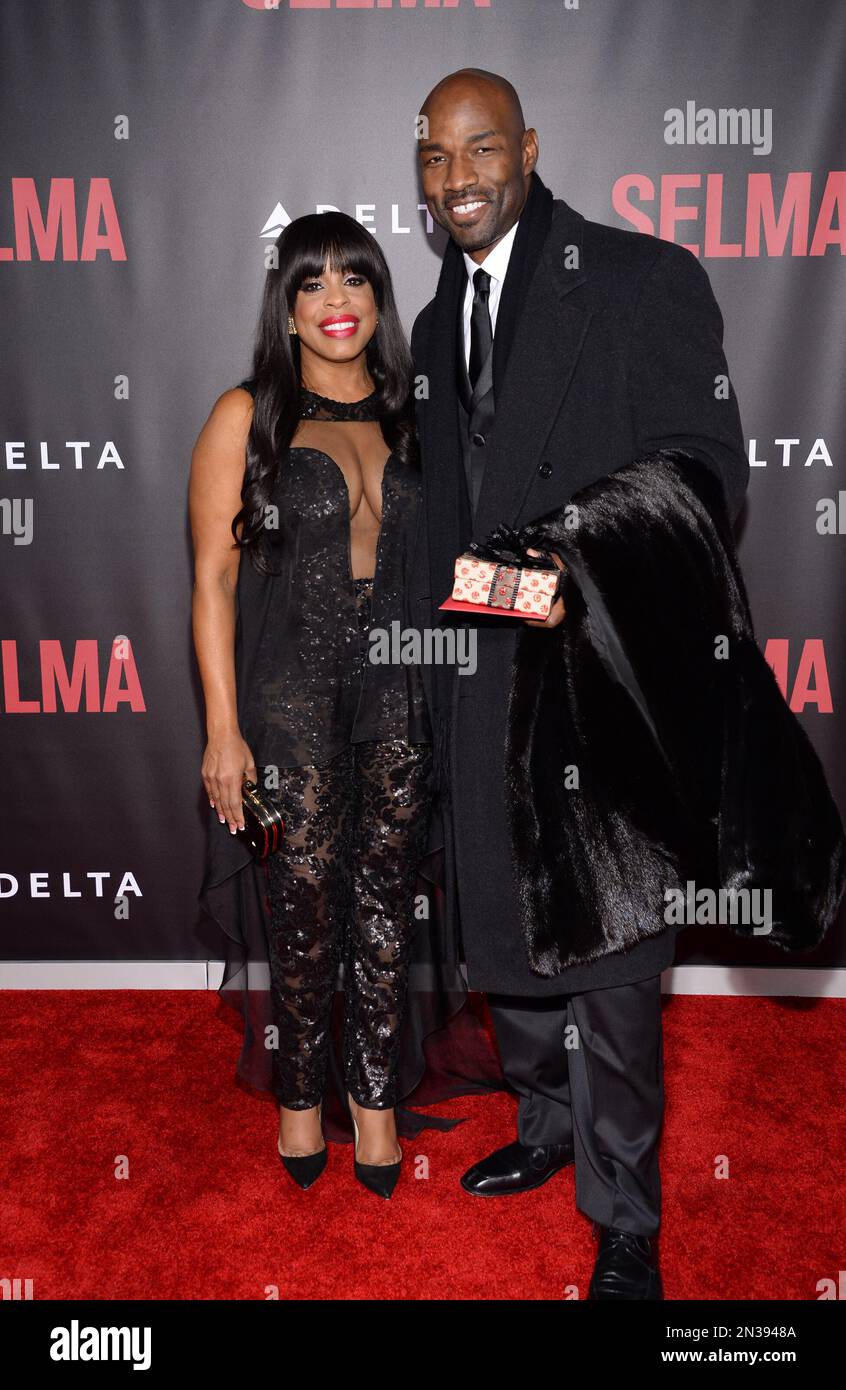 Actress Niecy Nash and husband attend the premiere of "Selma" at the ...