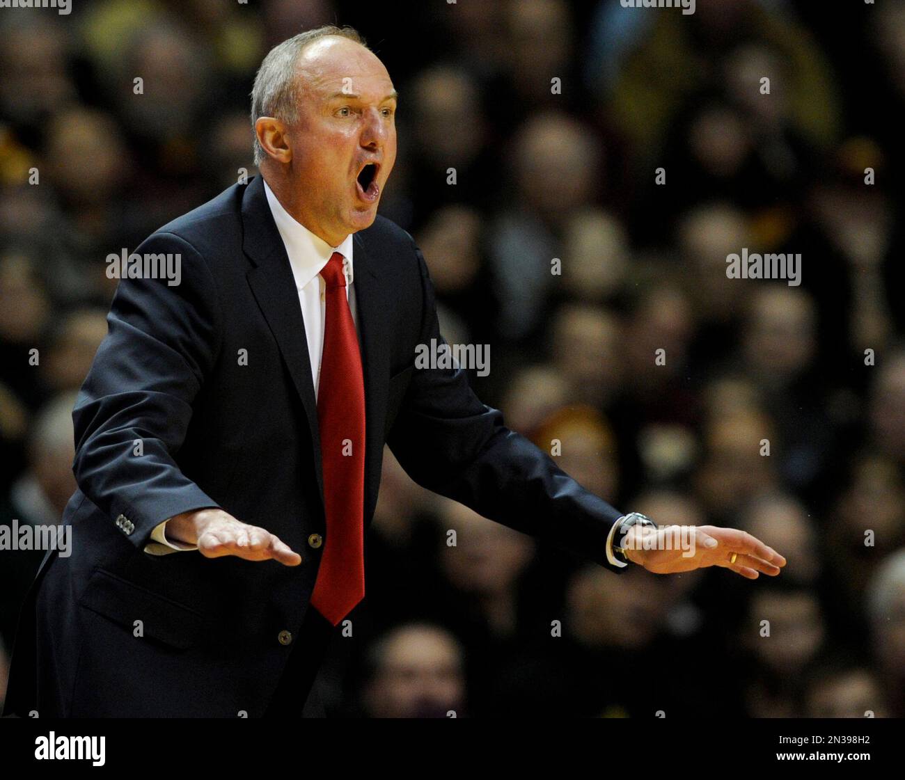Ohio State head coach Thad Matta yells from the bench during the first ...