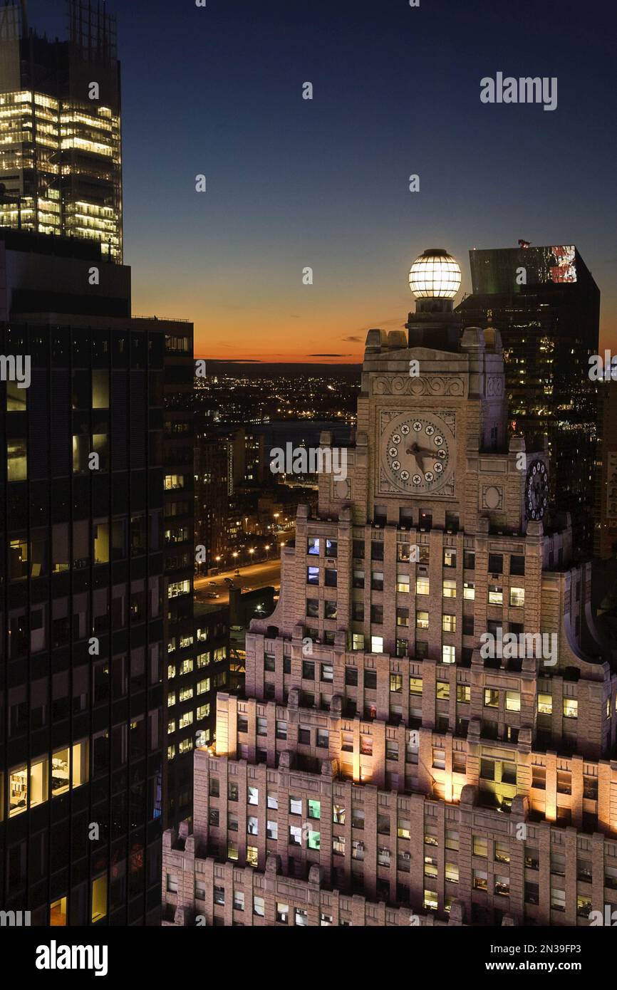 Paramount Building at Dusk, Times Square, New York City, New York, USA ...