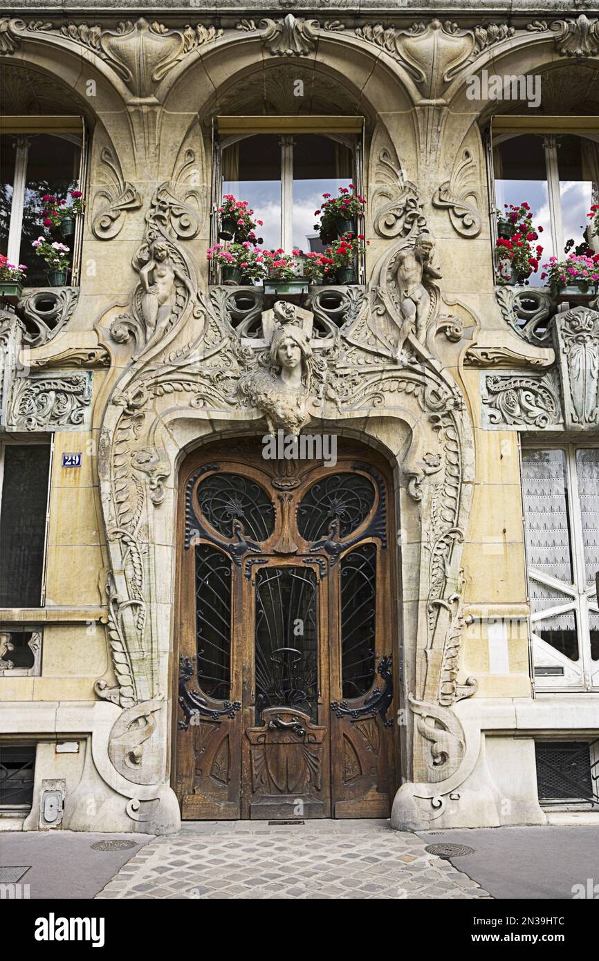 Art Nouveau Architecture, Paris, France Stock Photo - Alamy
