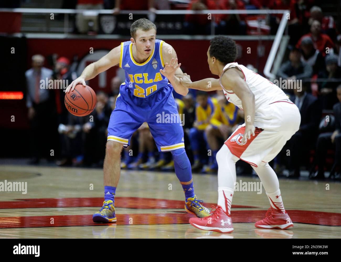 Utah guard Brandon Taylor (11) guards UCLA guard Bryce Alford (20) in ...