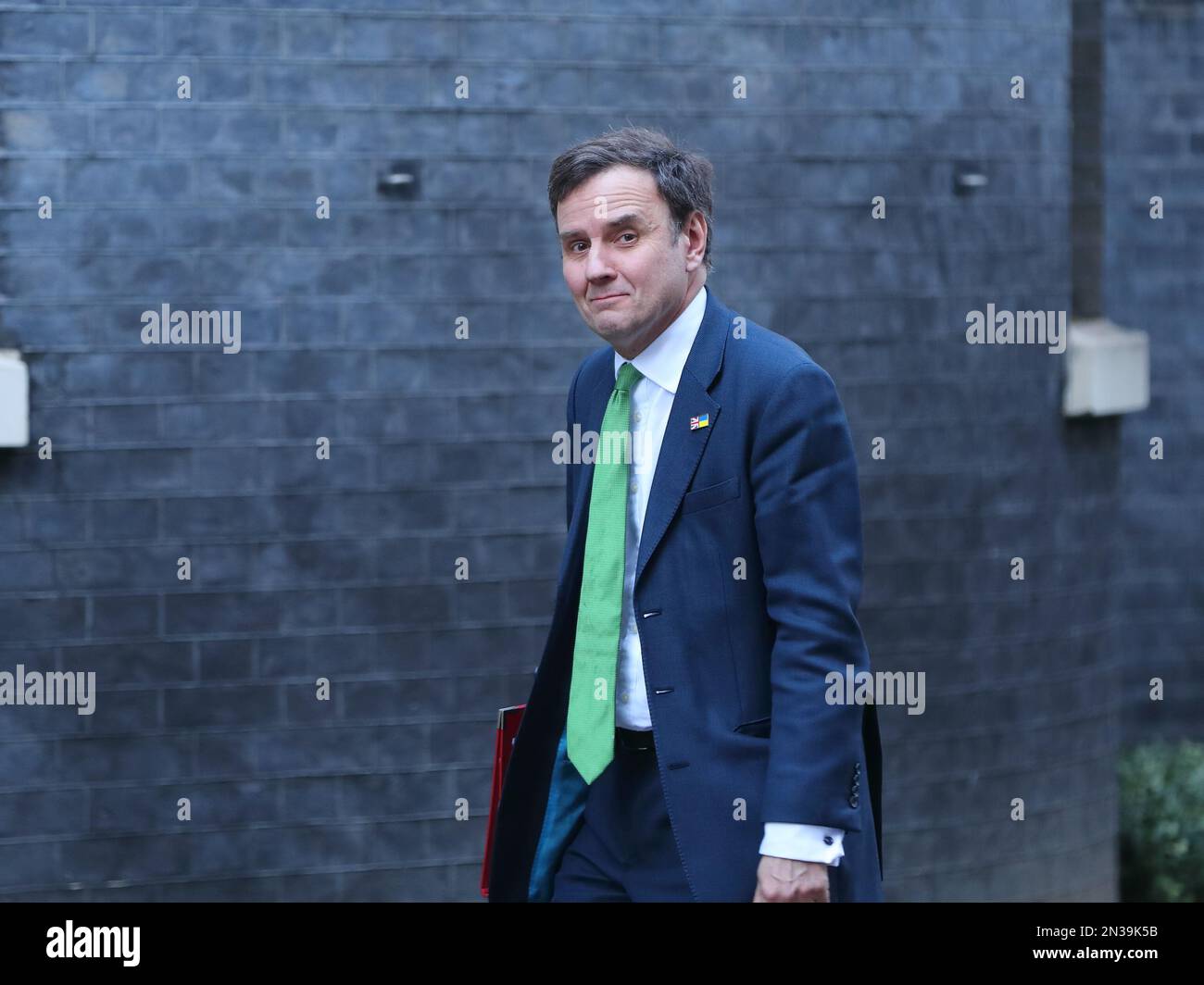 Greg hands reshuffle hi-res stock photography and images - Alamy