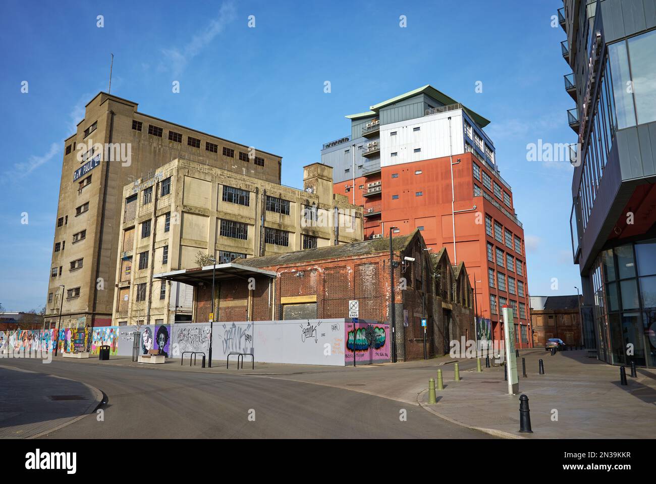Ipswich waterfront old dock buildings hi-res stock photography and ...