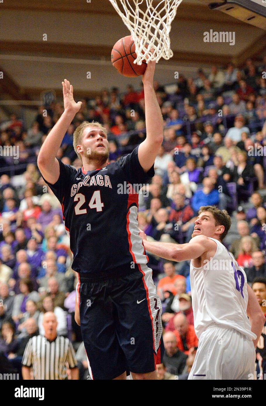 Gonzaga's Przemek Kanowski (24) scores a basket against Portland's ...