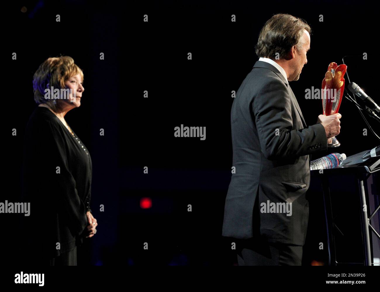 Richard Linklater accepts the Sonny Bono visionary award at the 26th ...