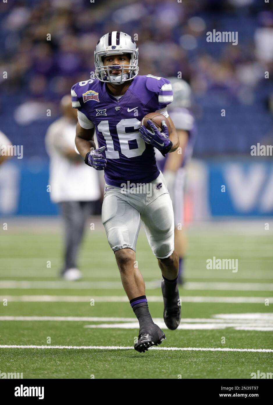 Kansas State’s Tyler Lockett (16) prior to the Alamo Bowl NCAA college ...