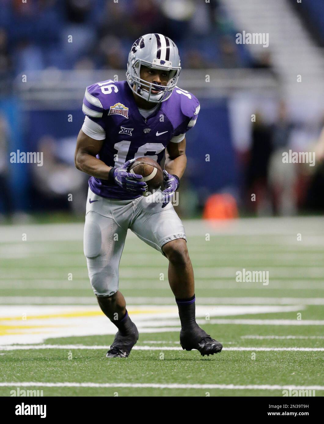 Kansas State’s Tyler Lockett (16) prior to the Alamo Bowl NCAA college ...