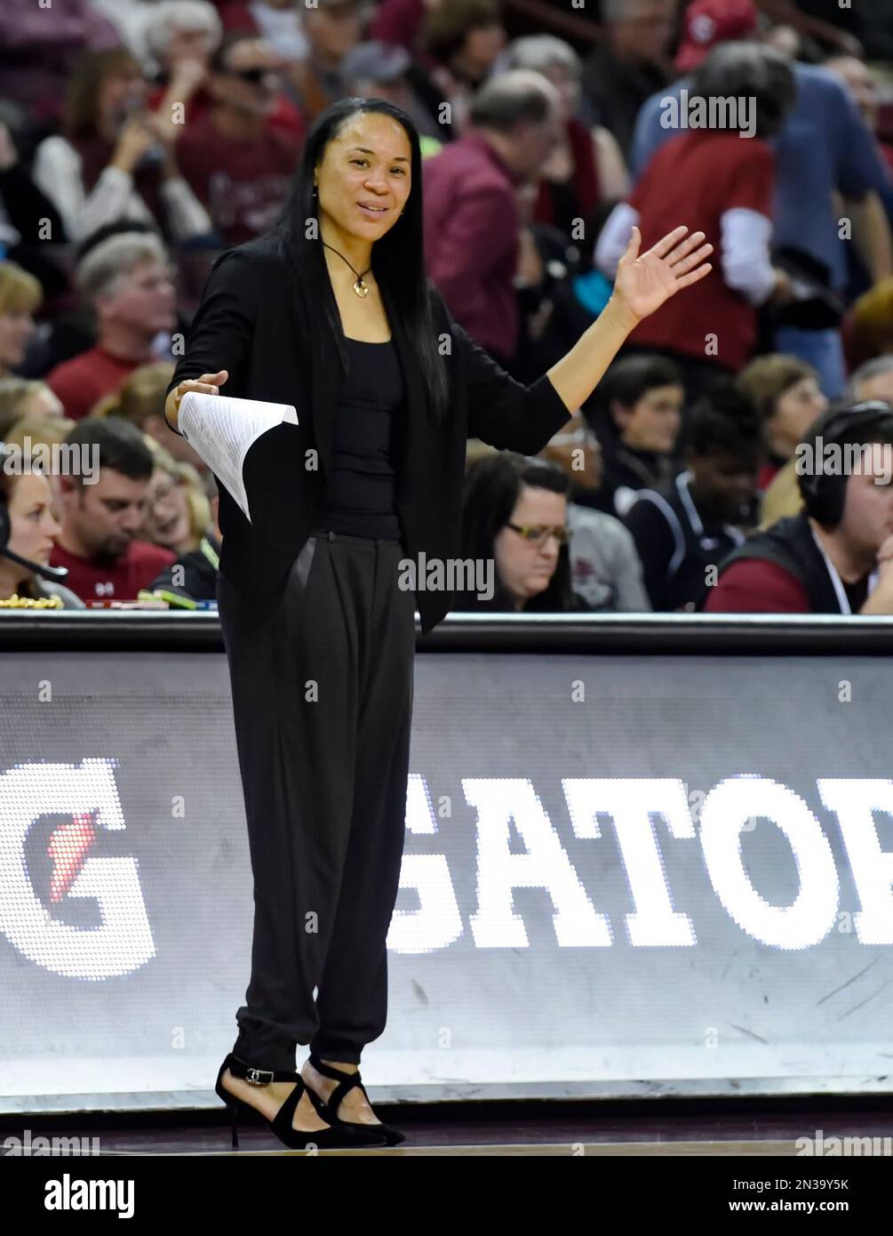 South Carolina coach Dawn Staley reacts during the second half of an ...