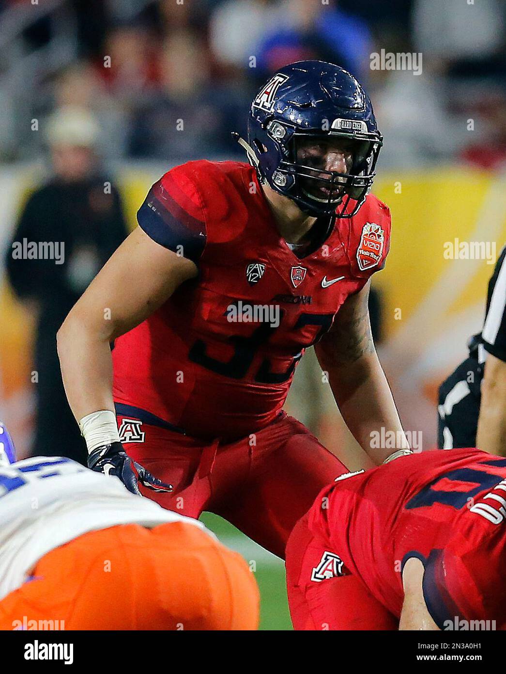 Arizona linebacker Scooby Wright III (33) in the first half during the ...