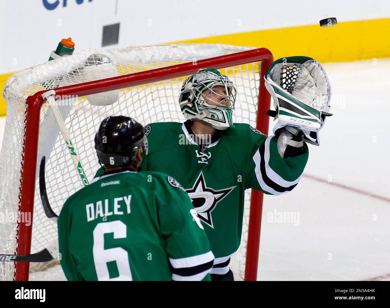 Dallas Stars' defenseman Trevor Daley (6) watches as goalie Kari ...