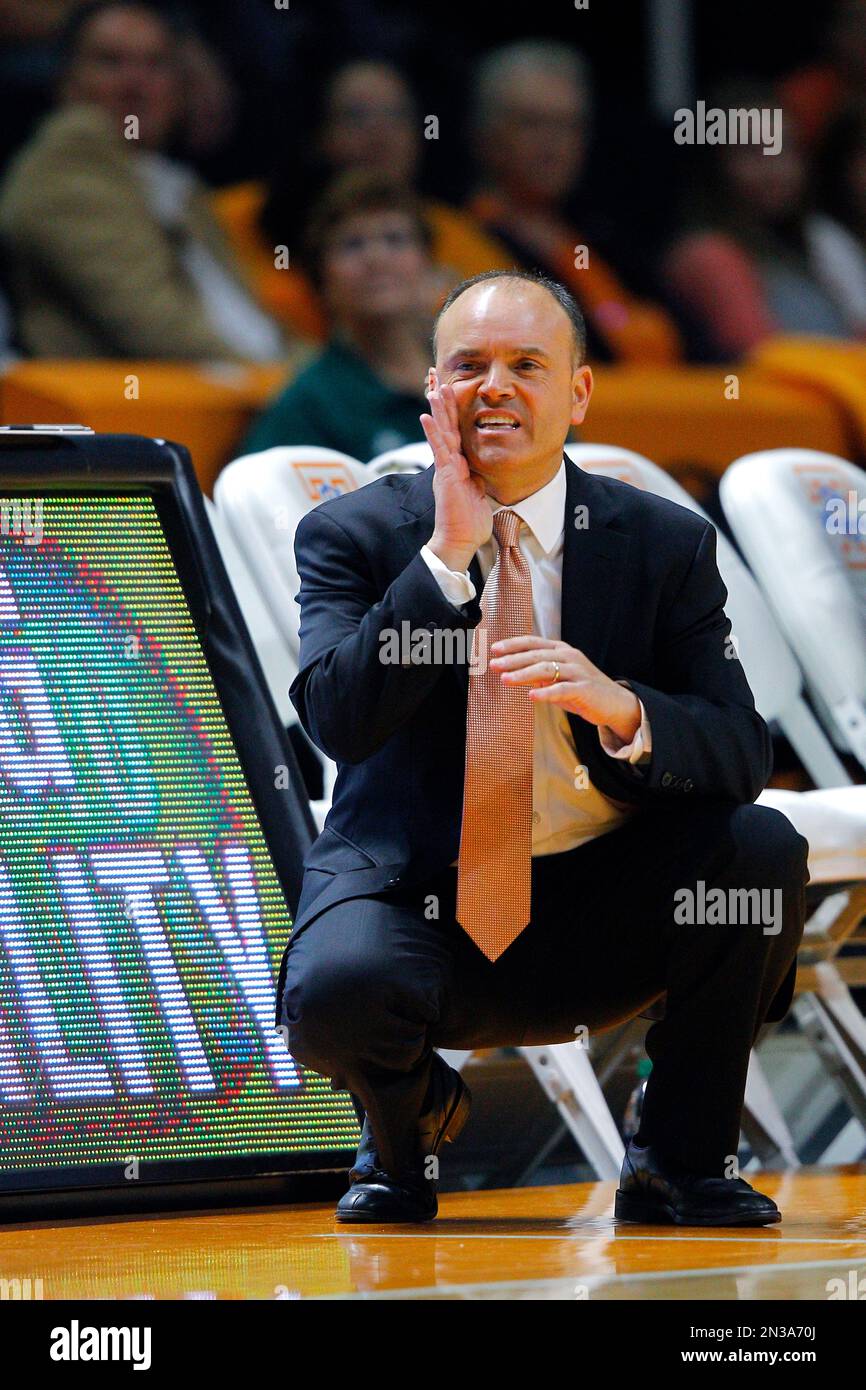 Oregon State head coach Scott Rueck in the second half of an NCAA ...