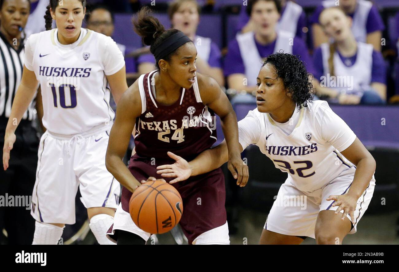 Texas A&M's Jordan Jones (24) tries to control the ball between ...
