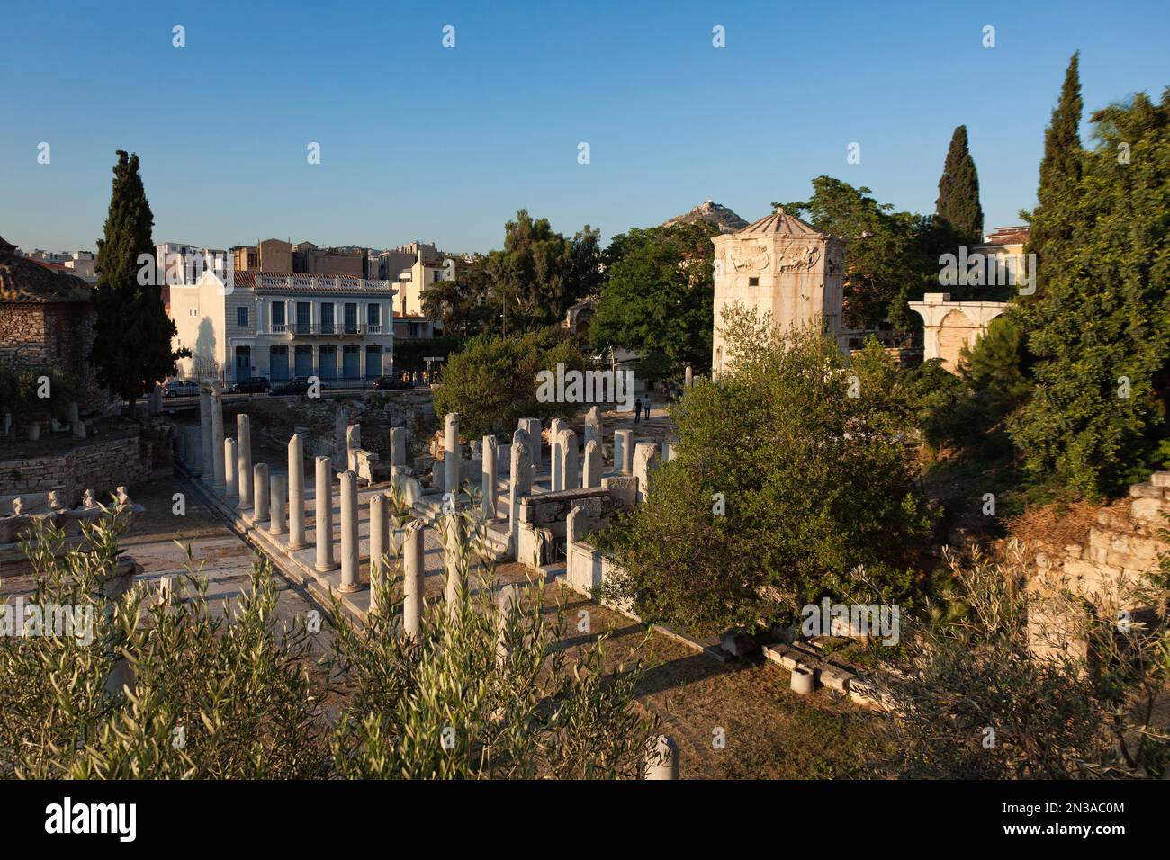 Ancient roman tower images hi-res stock photography and images - Alamy