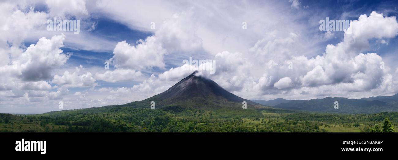 Arenal Volcano, Costa Rica Stock Photo - Alamy