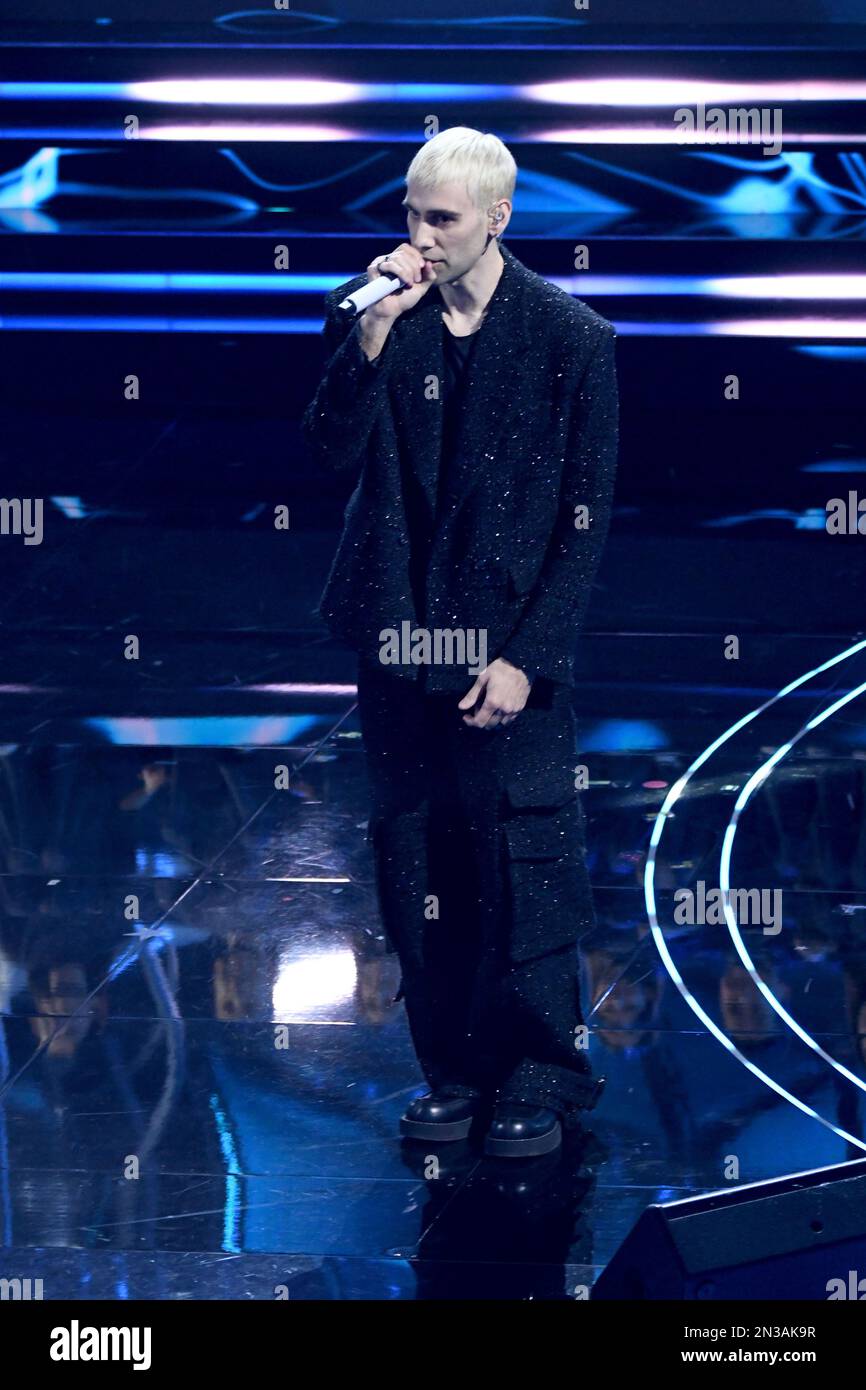 Sanremo, 73rd Italian Song Festival, First Episode. The singers. In the ...