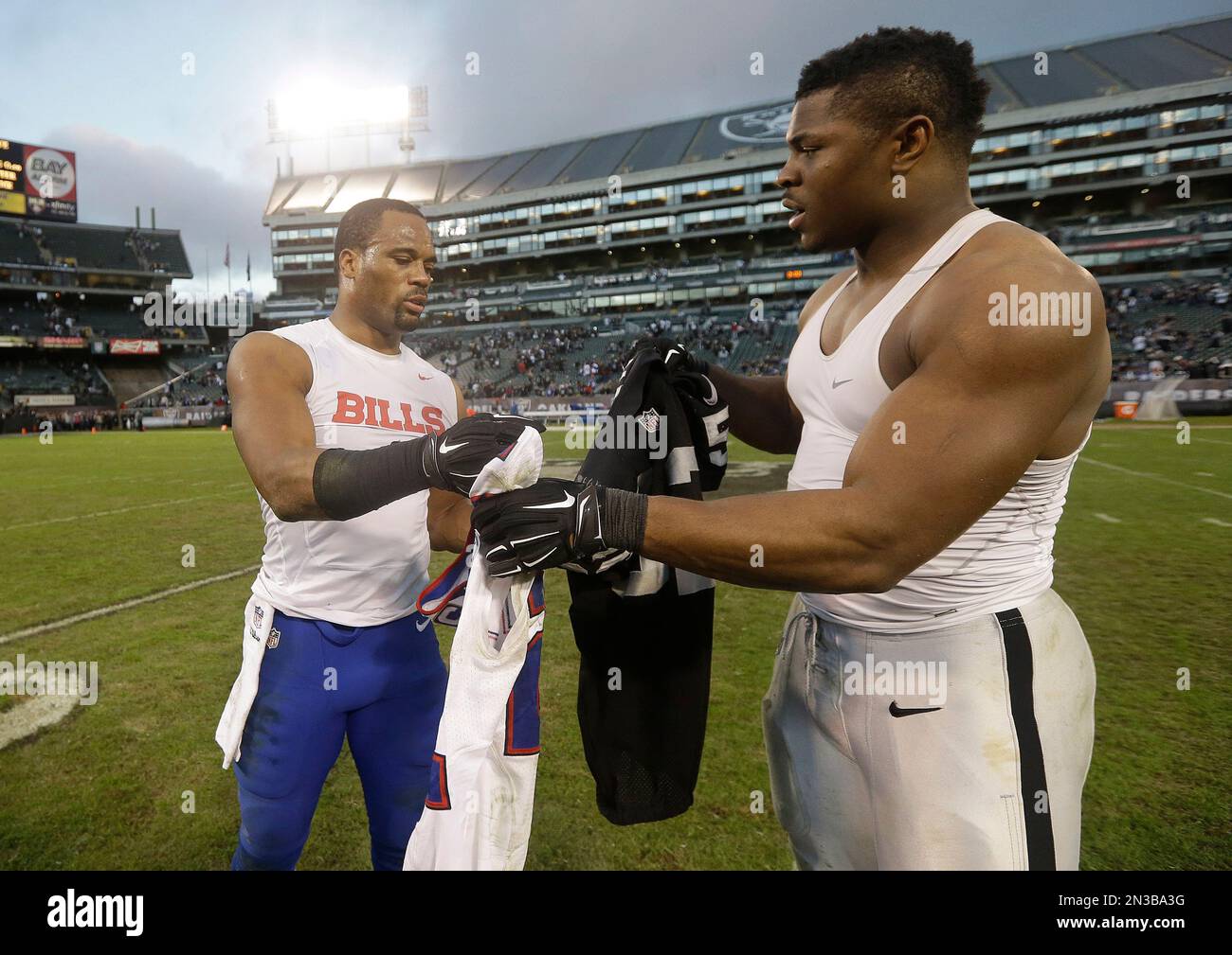 Buffalo Bills running back Fred Jackson, left, and Oakland Raiders ...