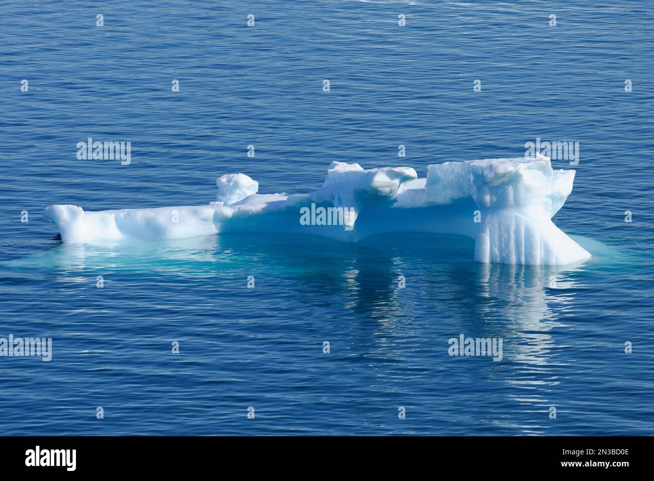 Ice floe at Ilulissat icefjord, Ilulissat, Icefjord, Disko Bay ...