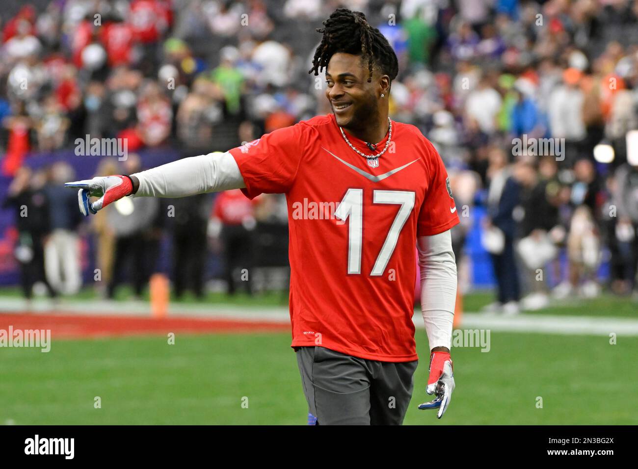 AFC wide receiver Davante Adams (17) of the Las Vegas Raiders warms up ...