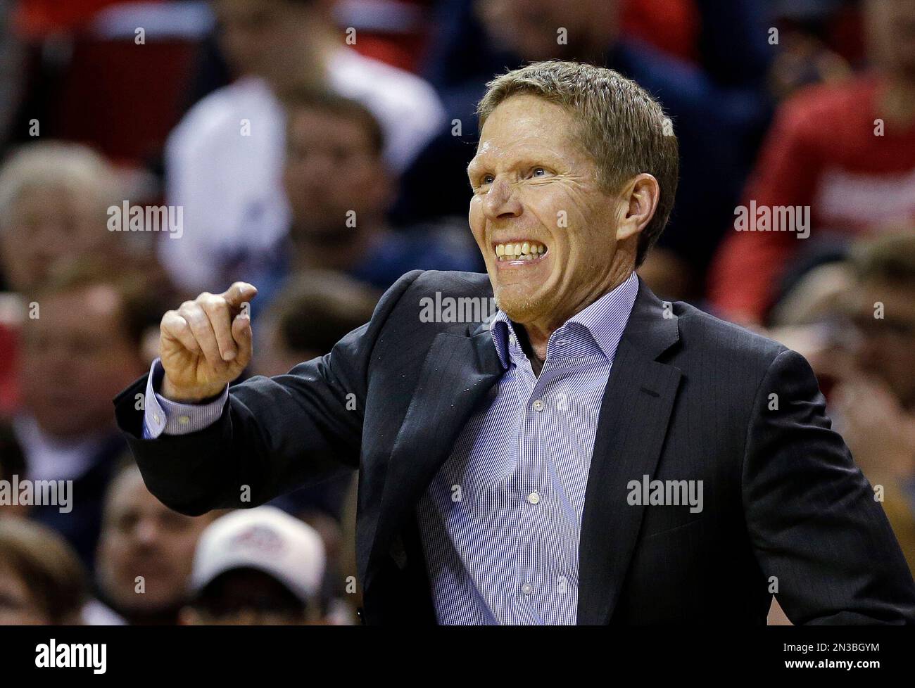 Gonzaga coach Mark Few reacts to a play during the second half of ...