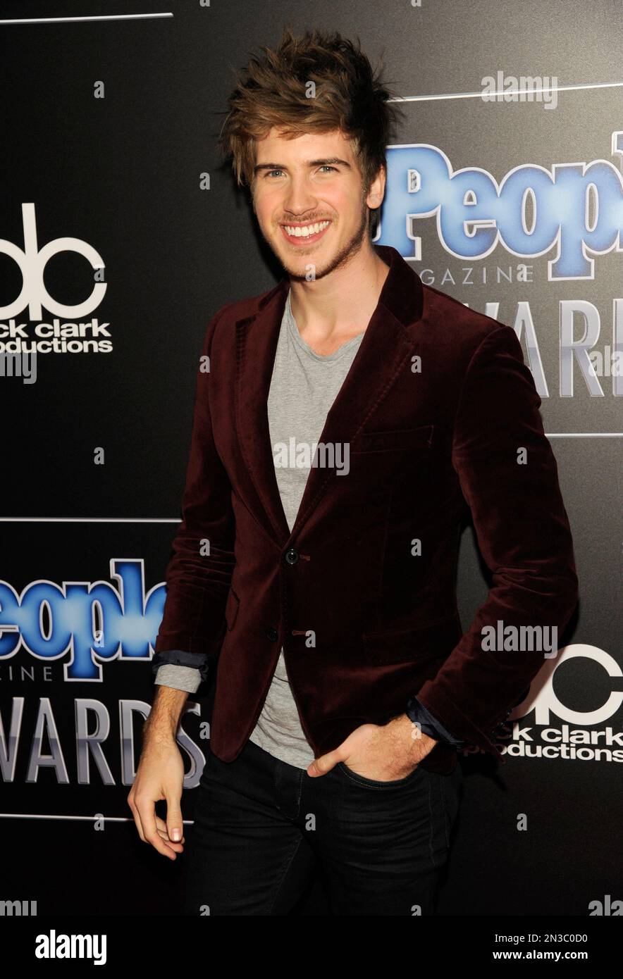 Joey Graceffa arrives at The People Magazine Awards at the Beverly ...