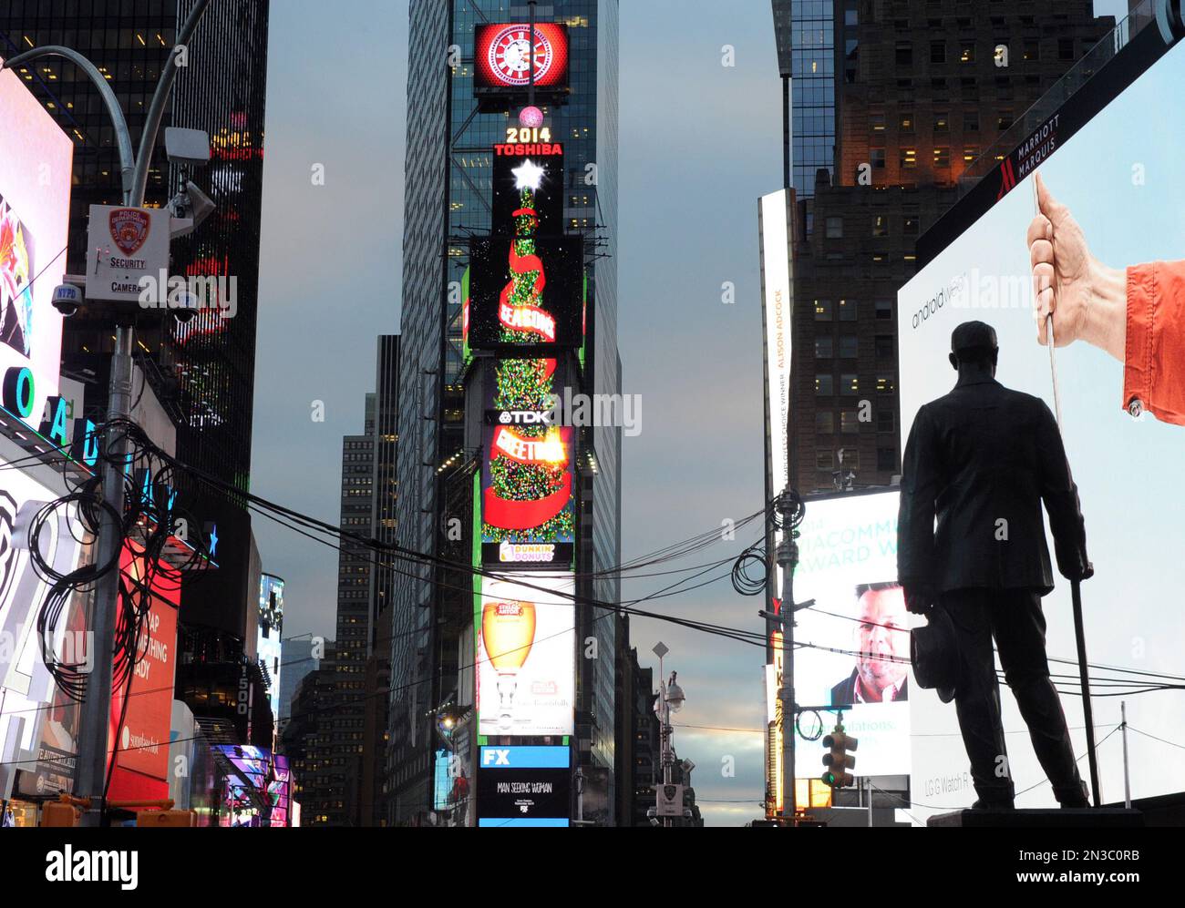 IMAGE DISTRIBUTED FOR TOSHIBA AND TDK - The world's tallest digitally ...
