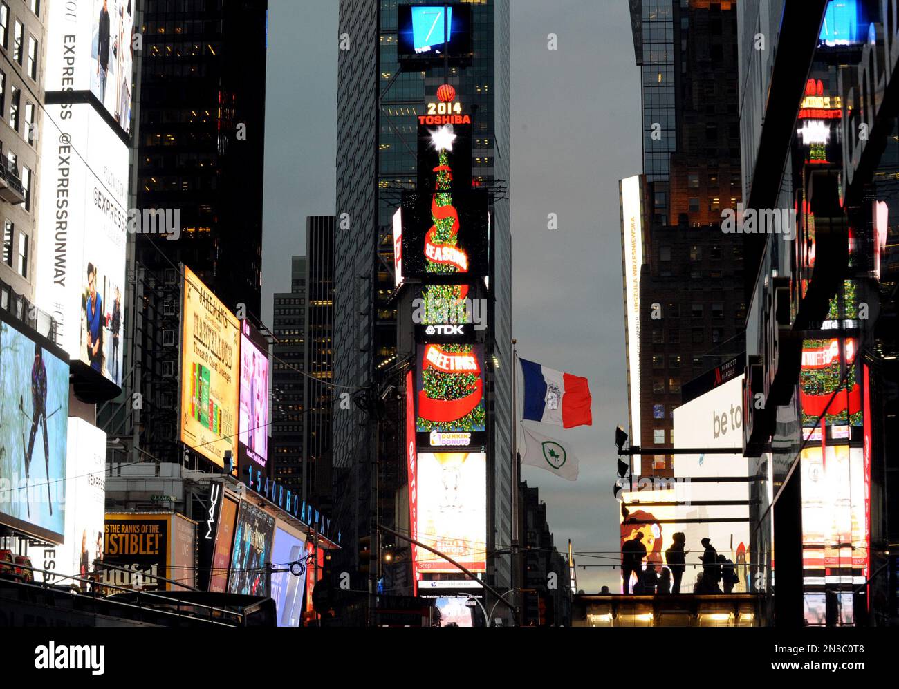 IMAGE DISTRIBUTED FOR TOSHIBA AND TDK - The world's tallest digitally ...