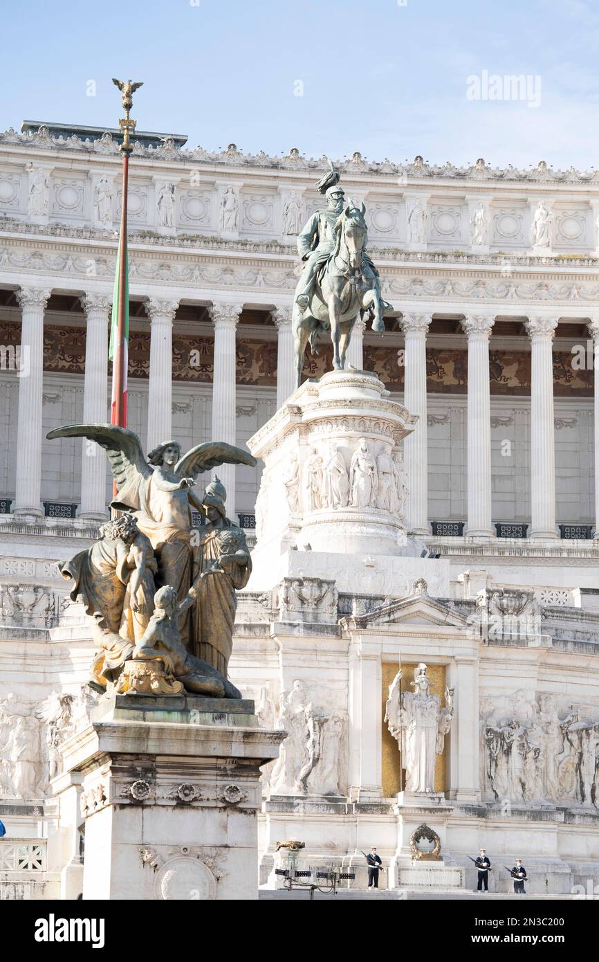 Equestrian statue of Victor Emanuel II and the Tomb of the Unknown ...