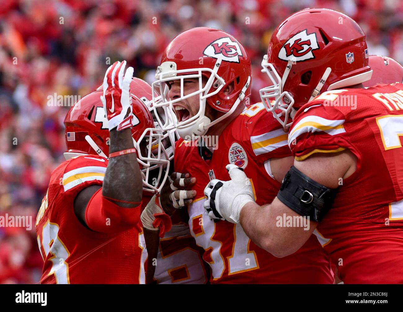 Kansas City Chiefs tight end Travis Kelce (87) celebrates a touchdown ...
