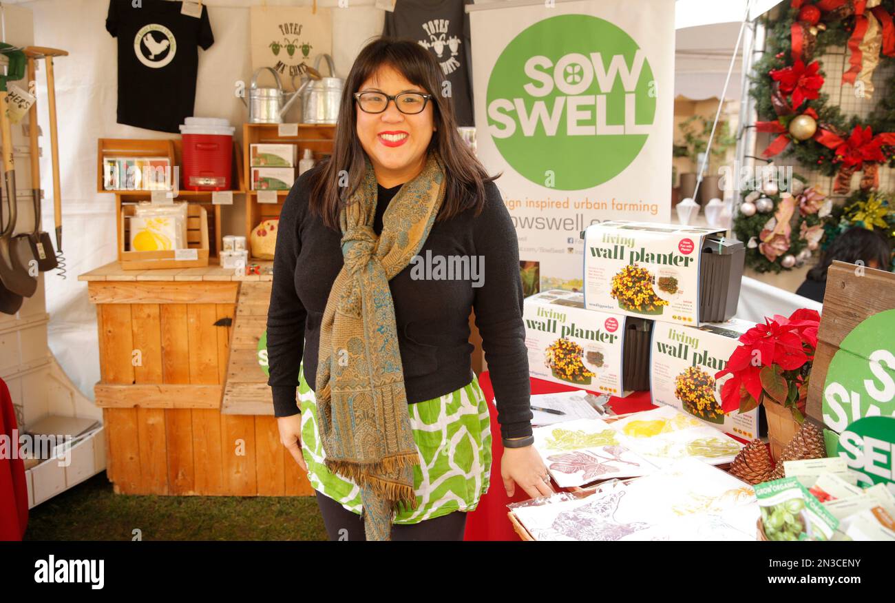 Sian Seligman at the Sow Swell Booth at the Beverly Hills Holiday ...