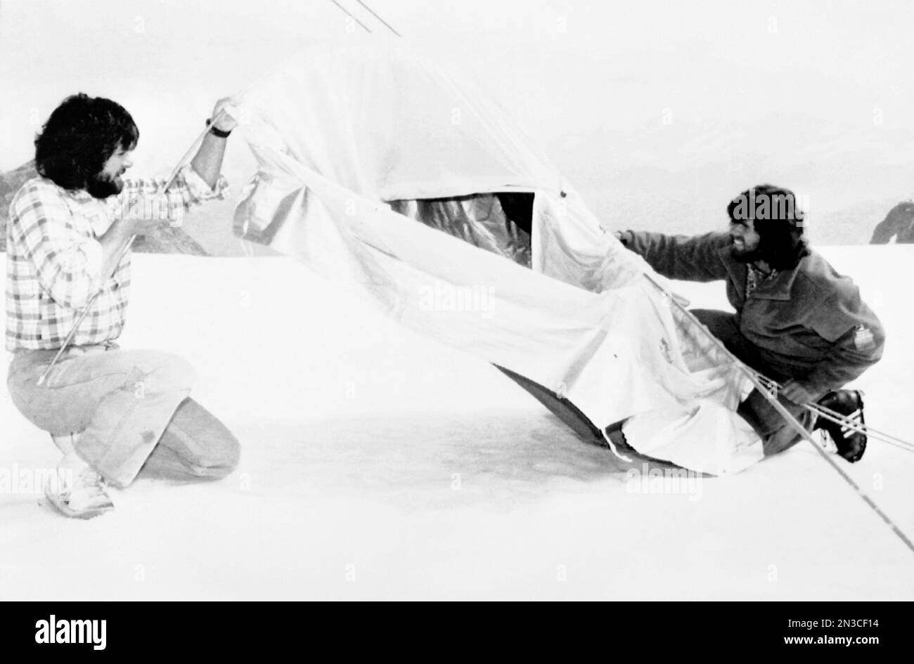 German explorer Arved Fuchs and extreme climber Reinhold Messner test ...