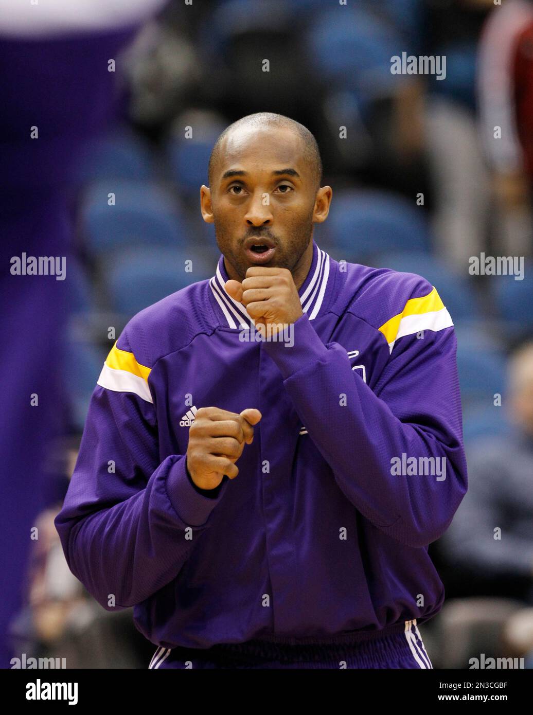Los Angeles Lakers guard Kobe Bryant warms up before of an NBA ...