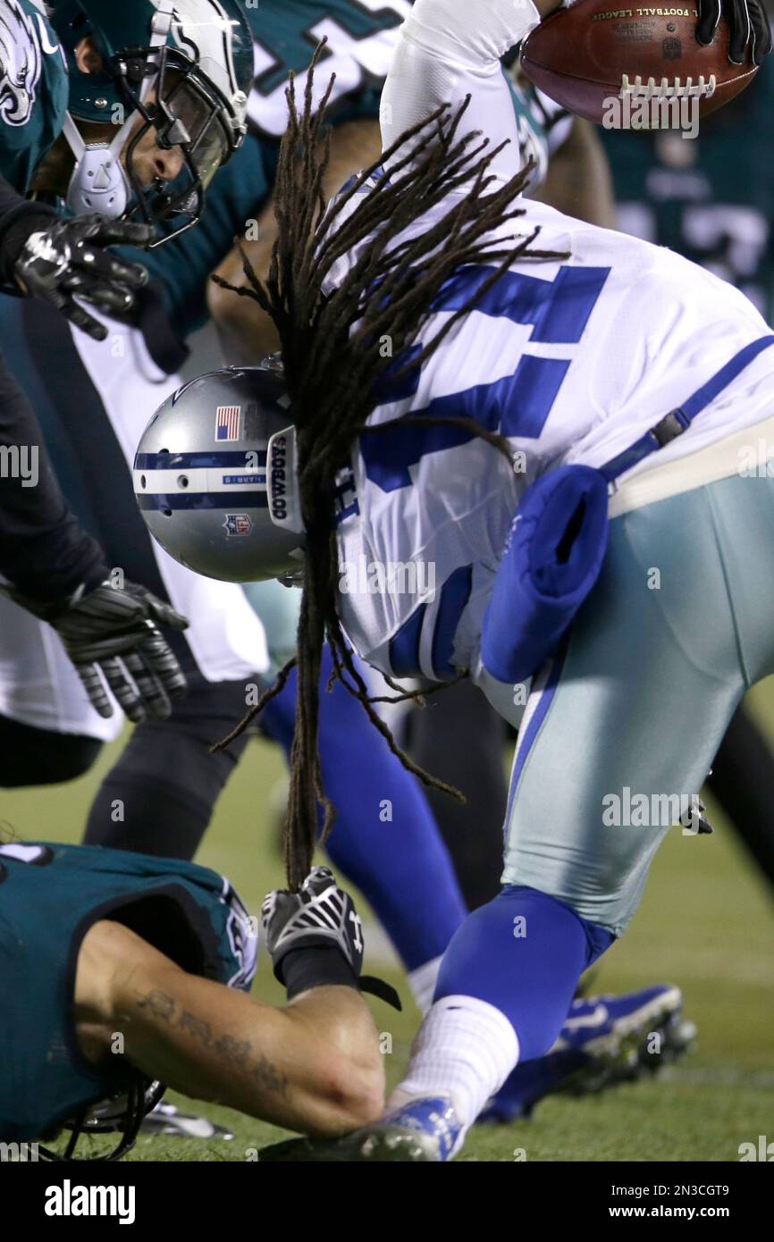 Philadelphia Eagles' Bryan Braman (56) tackles Dallas Cowboys' Dwayne ...
