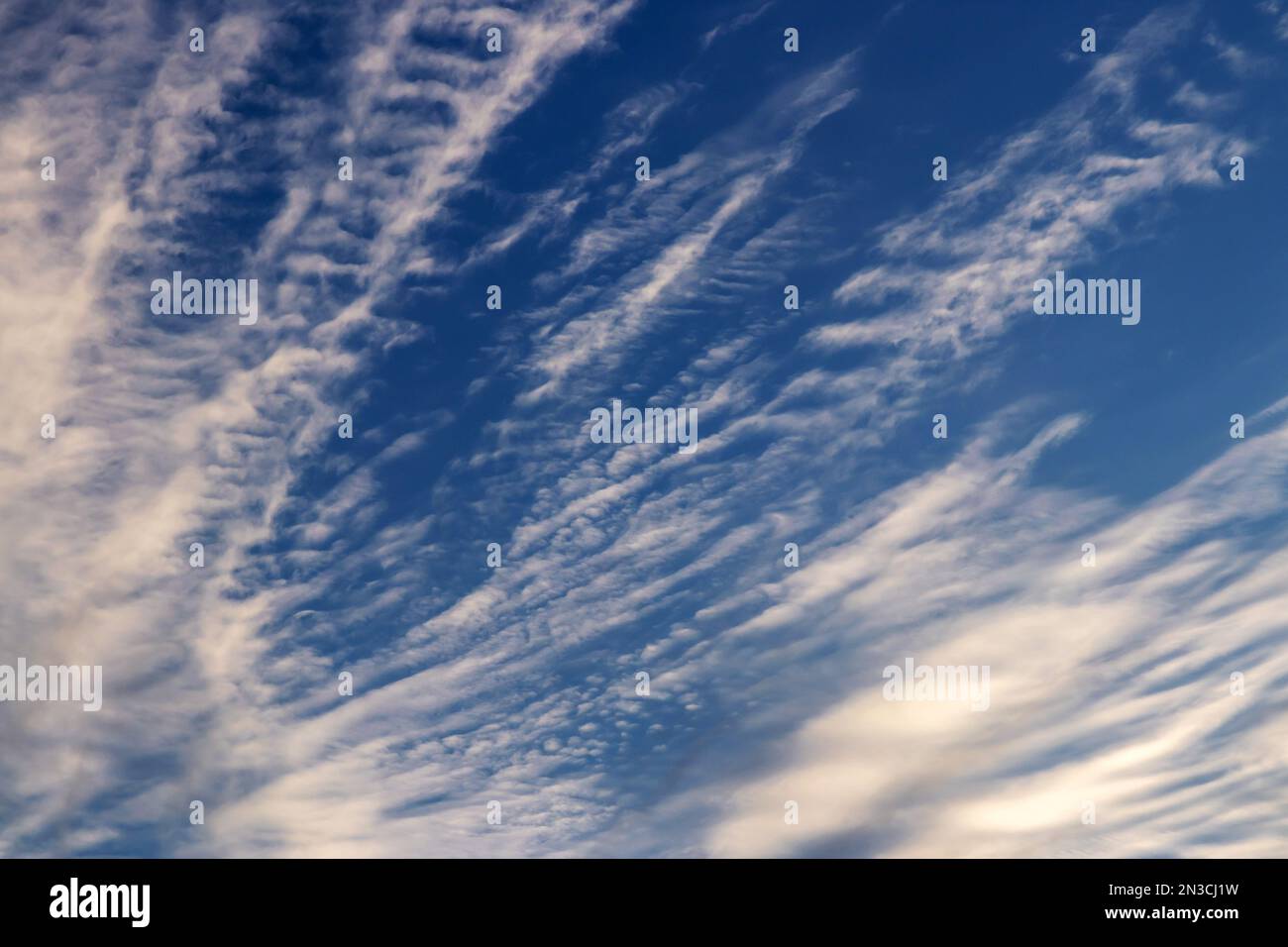 Cirrus Cloud Formation Stock Photo - Alamy