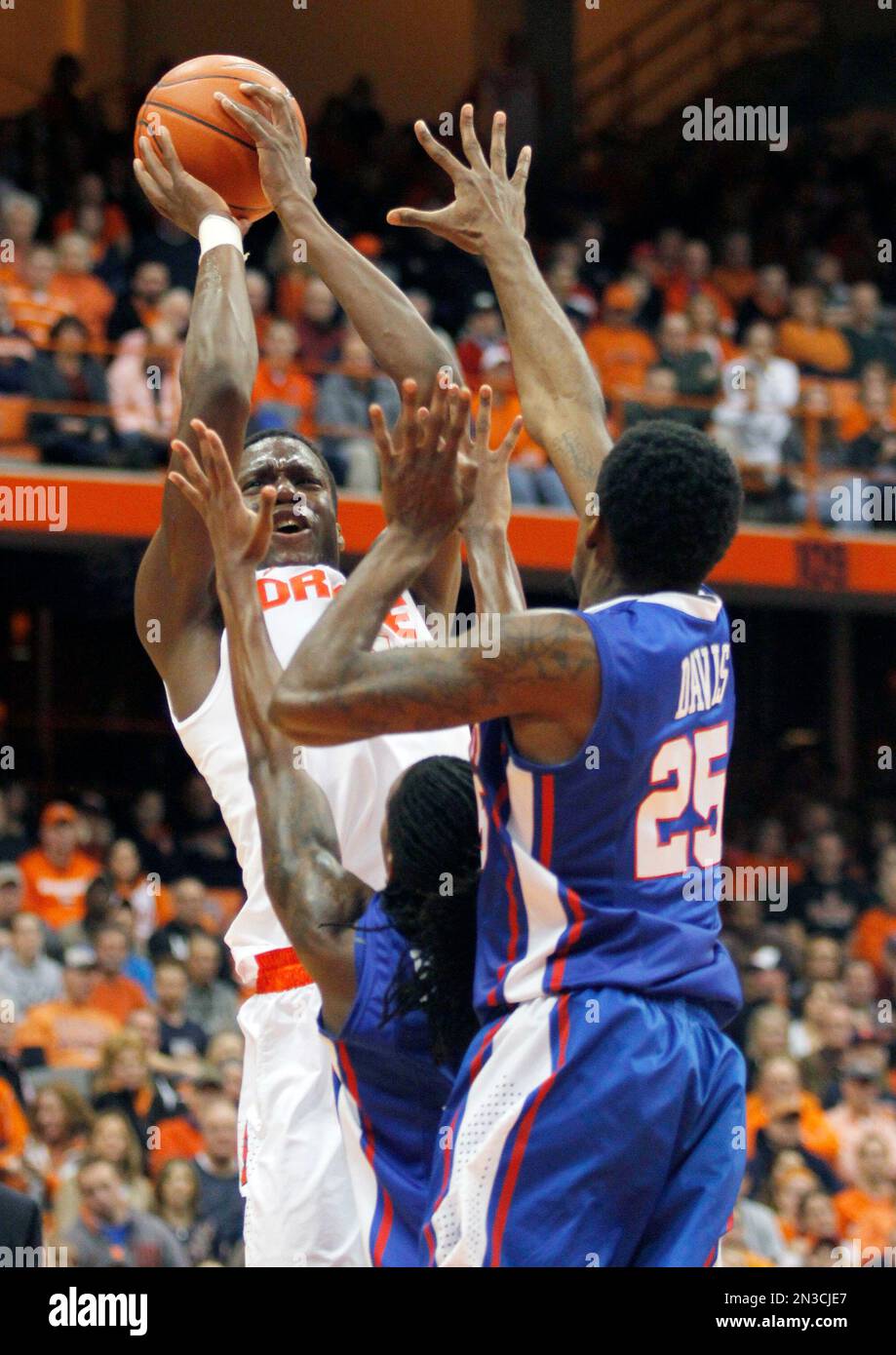 Syracuse’s Tyler Roberson shoots over Louisiana Tech’s Kenneth Smith ...