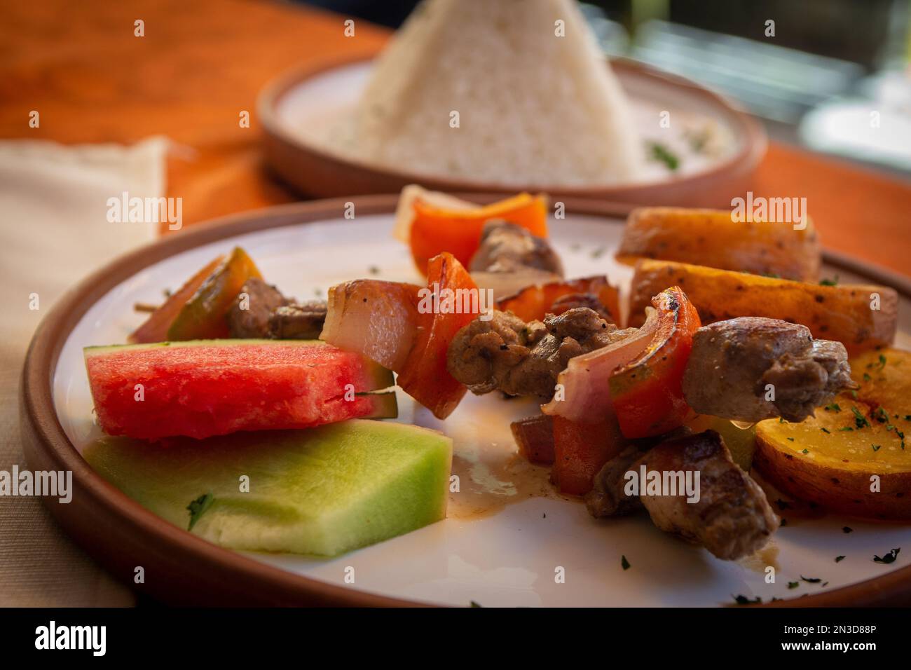 Plated skewers hi-res stock photography and images - Alamy