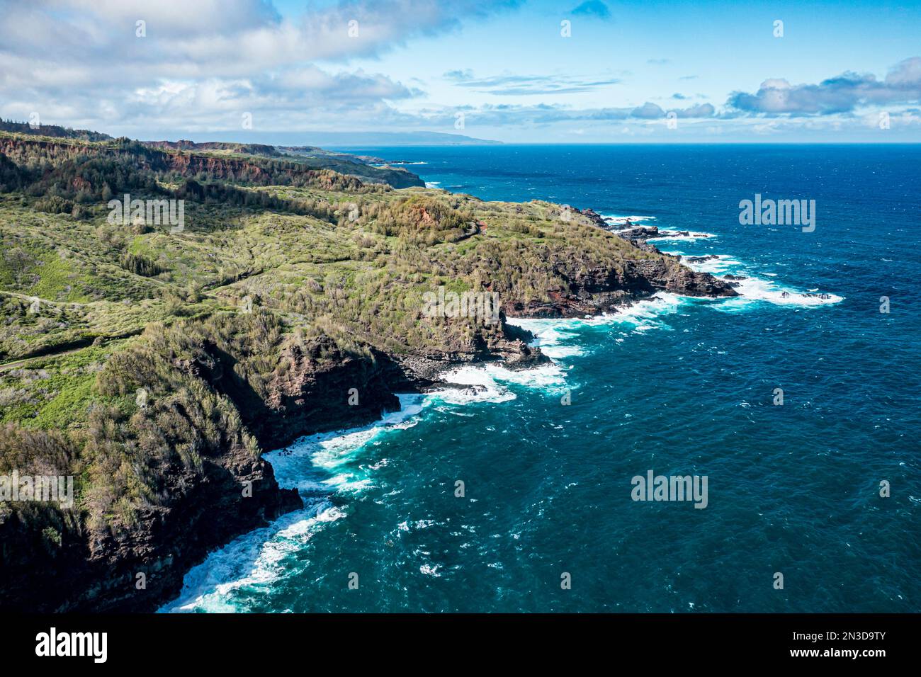 Maui rocky shoreline hi-res stock photography and images - Alamy