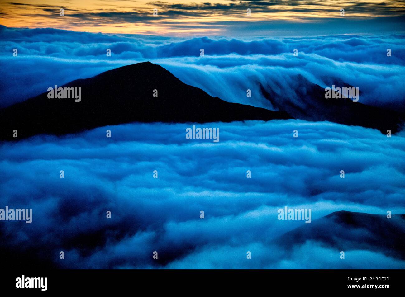 Aerial view of hawaii volcanoes national park hi-res stock photography ...