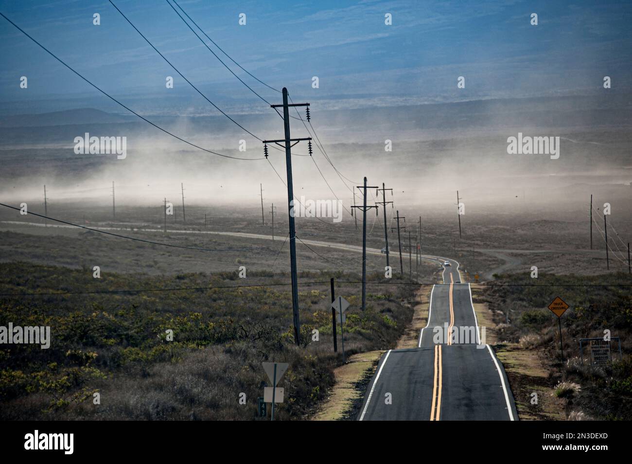 Electrical crosses the road hi-res stock photography and images - Alamy