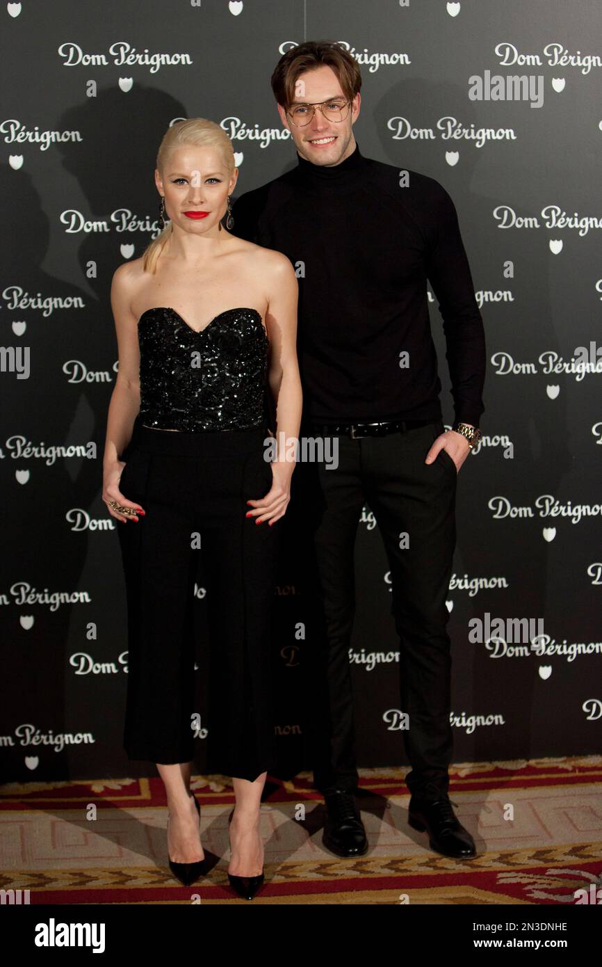 Spanish singer Soraya Arnelas and Spanish model Miguel Herrera pose for ...